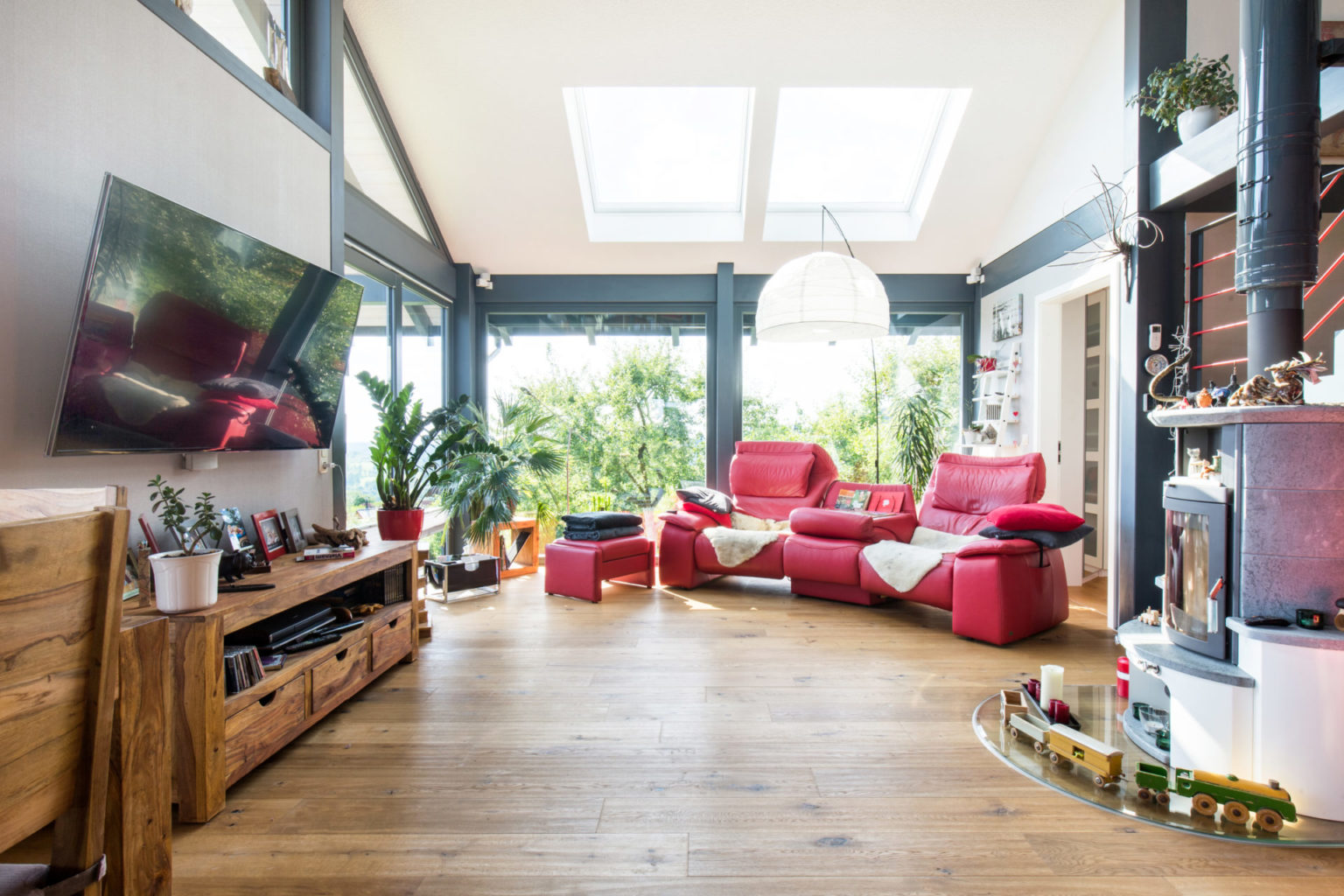 Modernes Fachwerk mit offenem, lichtdurchflutetem Grundriss - CONCENTUS ...